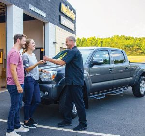 Meineke Oil Change Prices 2024: Basic, Full Synthetic, Blend, High Mileage Oil Change Cost in the US